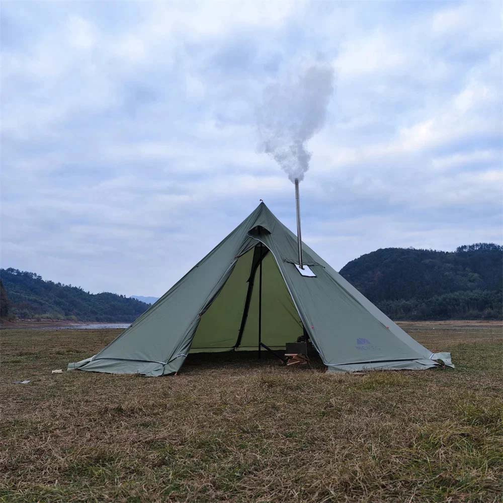 MCETO 500 Pro Teepee Hot Tent | 5-6 Person Pyramid Tent with Stove Jack ...